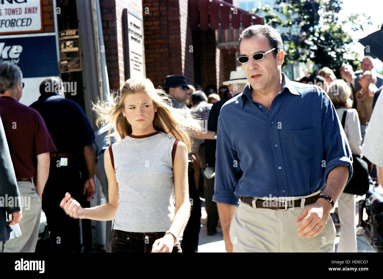 DEAD LIKE ME, Ellen Muth, Mandy Patinkin, (Season 1), 2003 Stock Photo ...