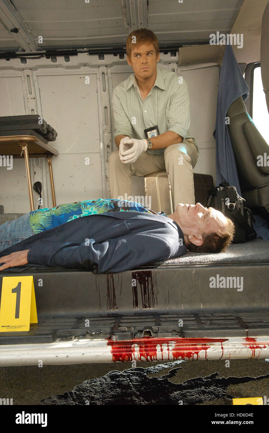 DEXTER, (from top): Michael C. Hall, Peter Weller, 'The Big One', (Season 5, ep. 512, aired Dec ...