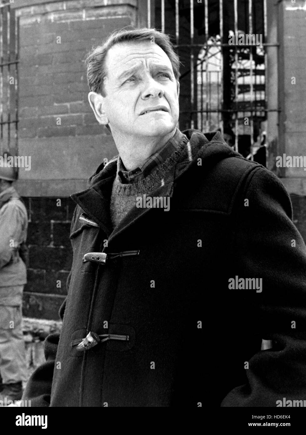 ON WINGS OF EAGLES, Richard Crenna, 1986. © NBC / Courtesy: Everett ...