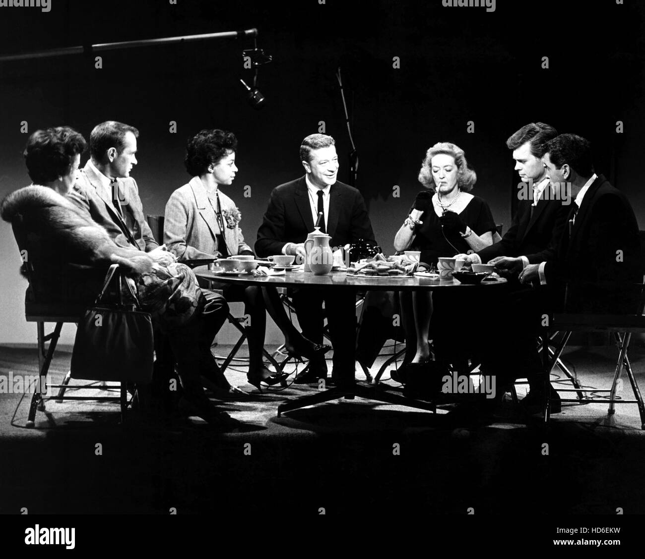 OPEN END, from left, Katina Paxinou, Darren McGavin, Ruby Dee, host ...