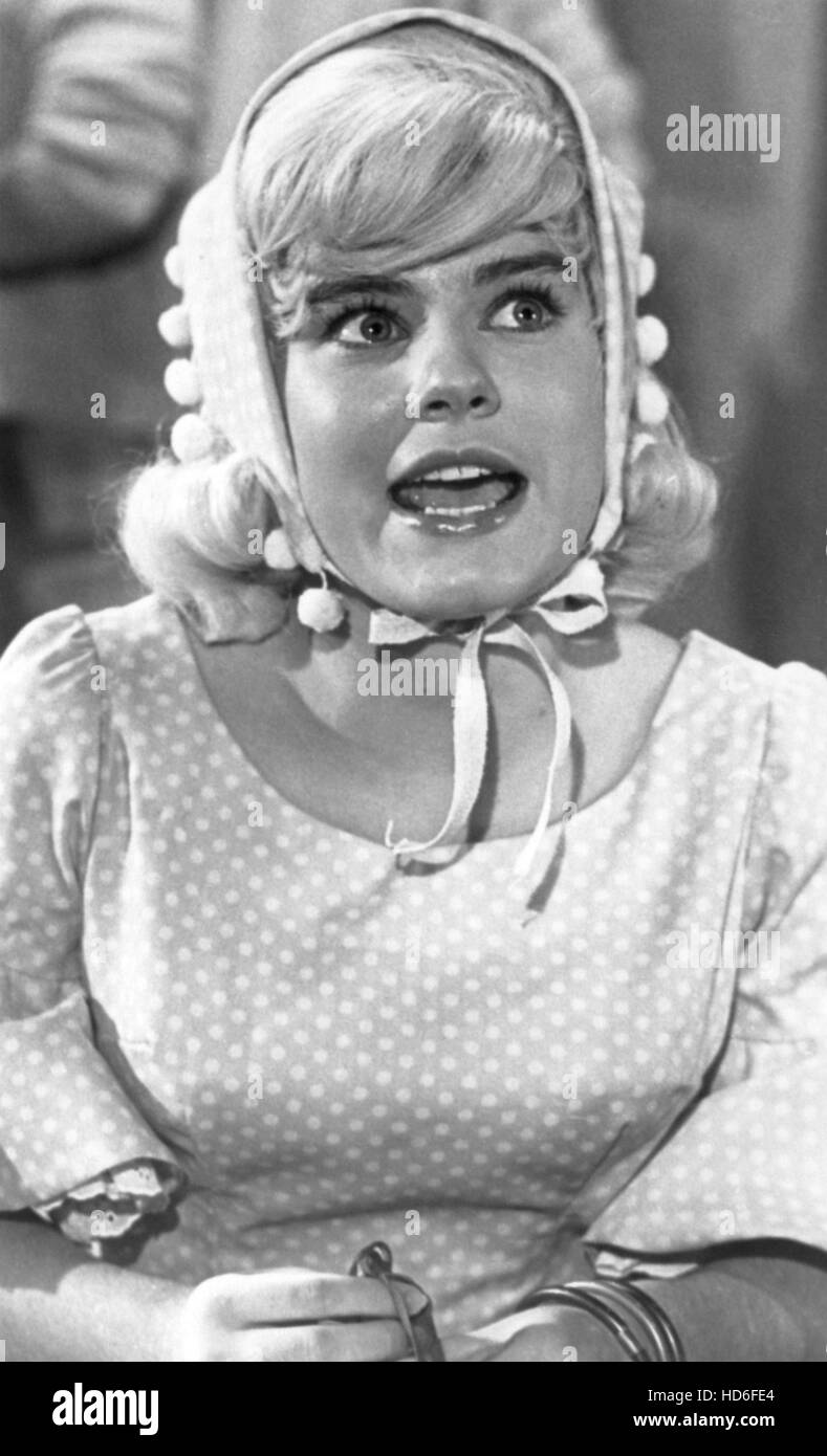 THE PATTY DUKE SHOW, Patty Duke (as Cousin Betsy), (Season 2), 1963-66 ...