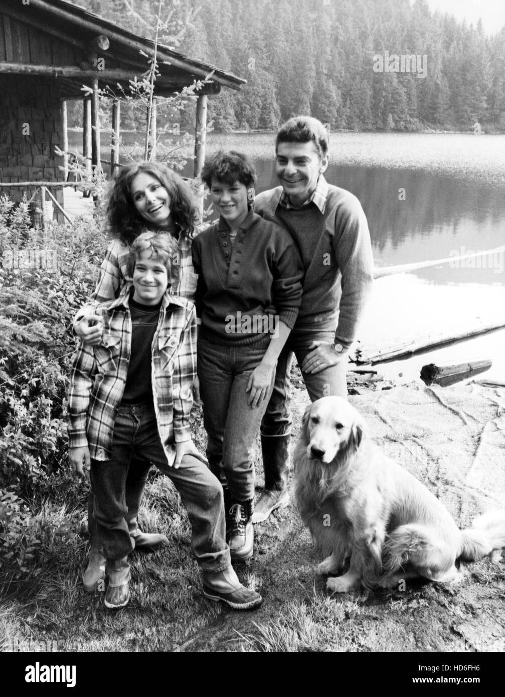 PACKIN' IT IN, David Hollander, Paula Prentiss, Molly Ringwald, Richard ...