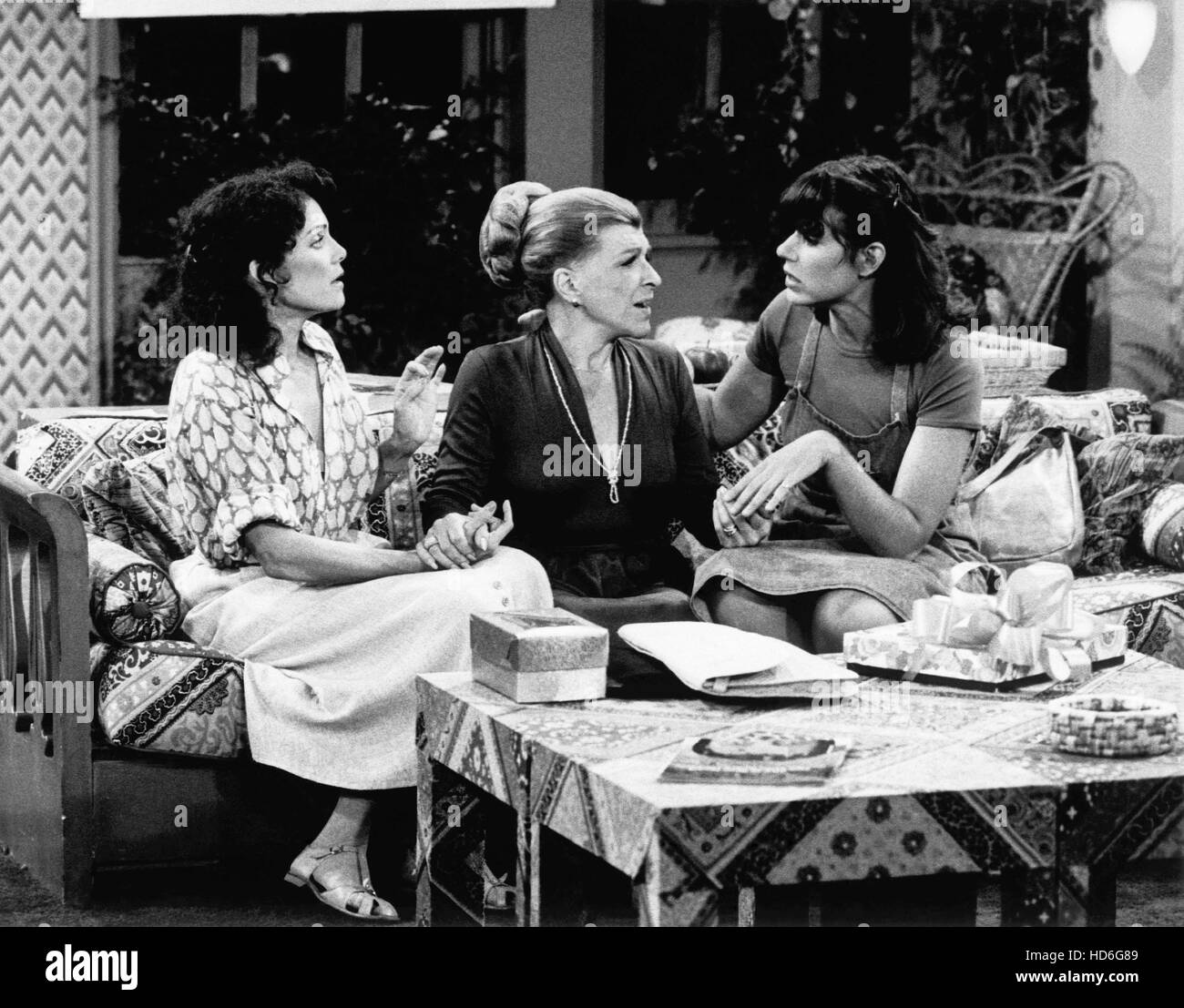 RHODA, from left: Valerie Harper, Nancy Walker, Julie Kavner, 1974-78 ...