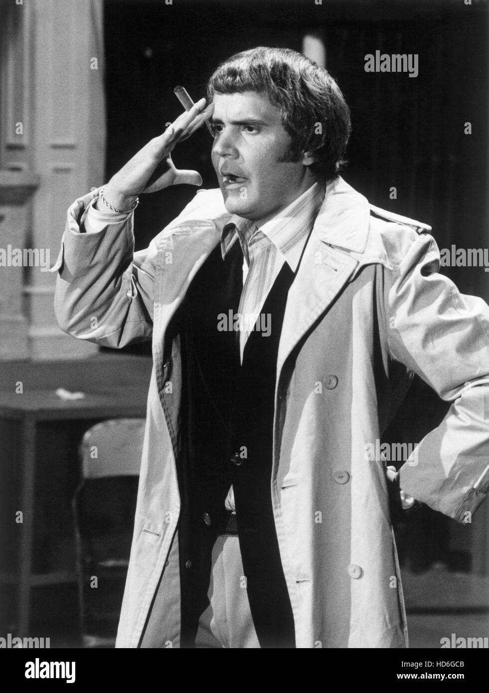 THE RICH LITTLE SHOW, Rich Little in sketch 'Columbo's Farewell' (aired ...