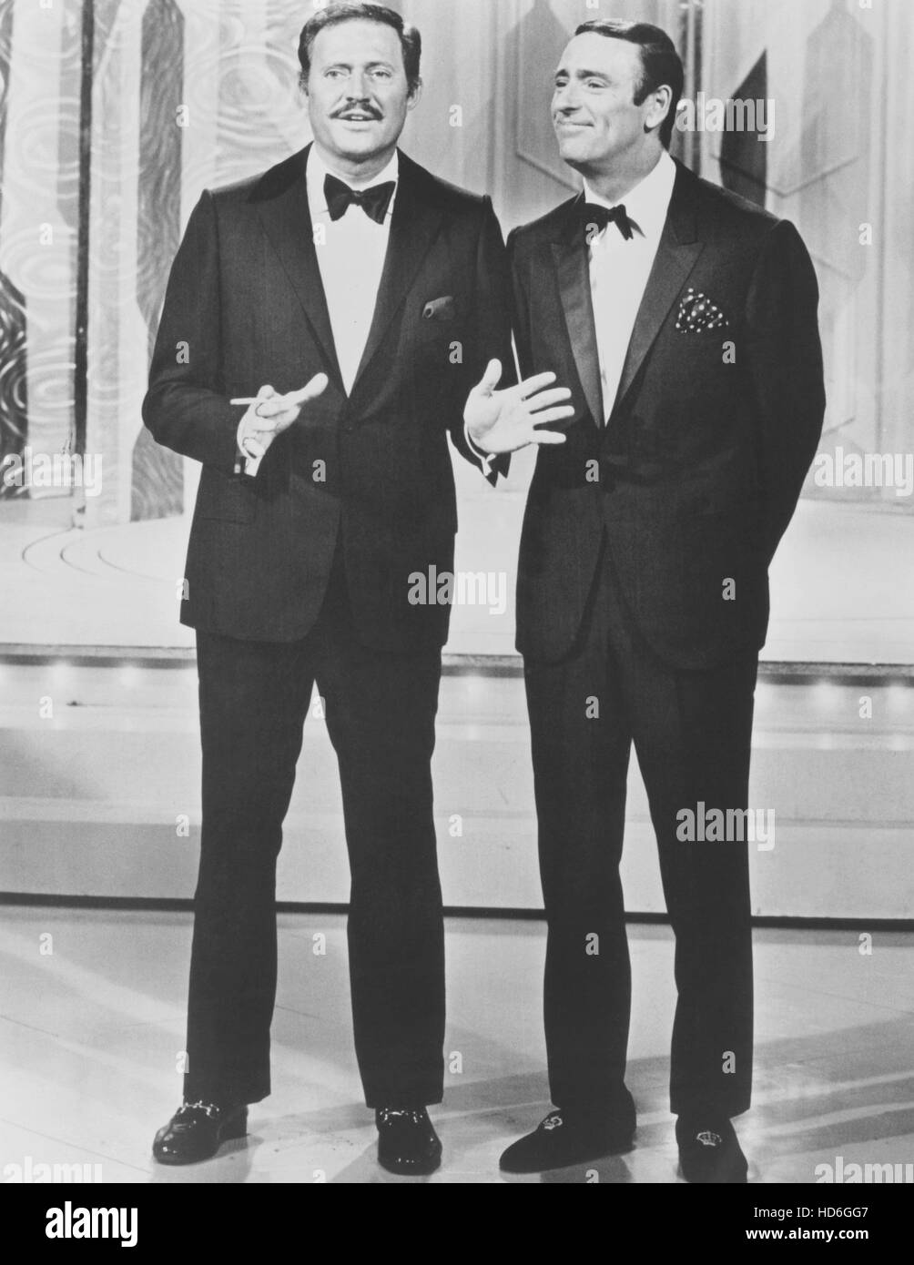 ROWAN AND MARTIN'S LAUGH-IN, from left: Dan Rowan, Dick Martin, 1968 ...