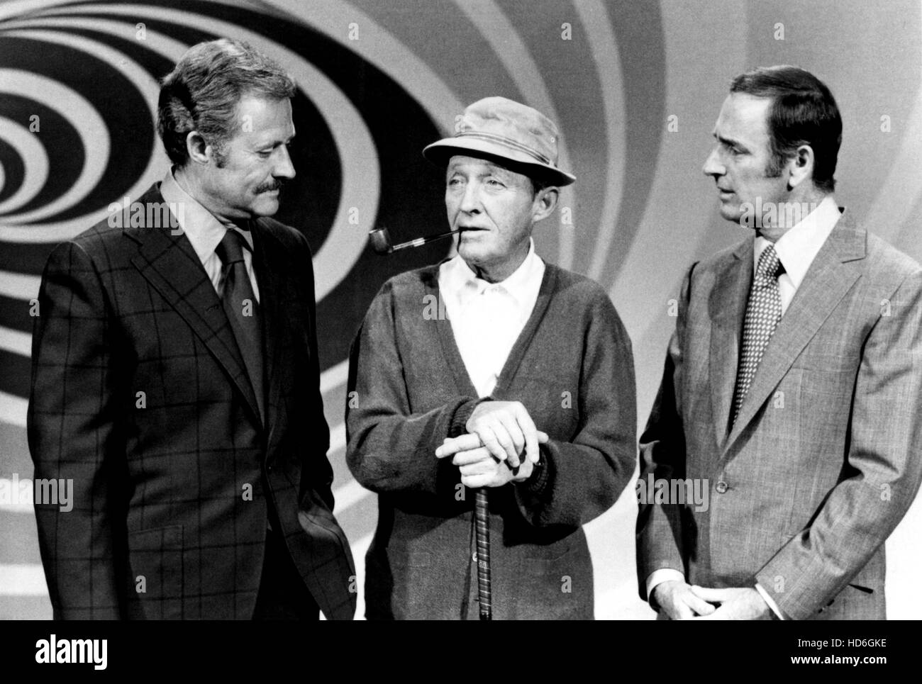 ROWAN AND MARTIN'S LAUGH-IN, Dan Rowan, Bing Crosby, Dick Martin, (date ...