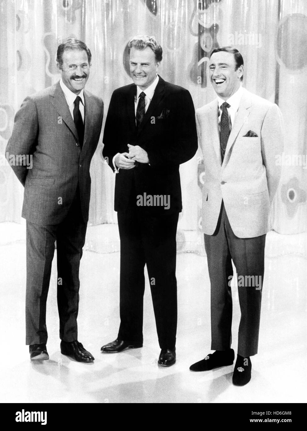 ROWAN & MARTIN'S LAUGH-IN, (from left): Dan Rowan, Rev. Billy Graham ...