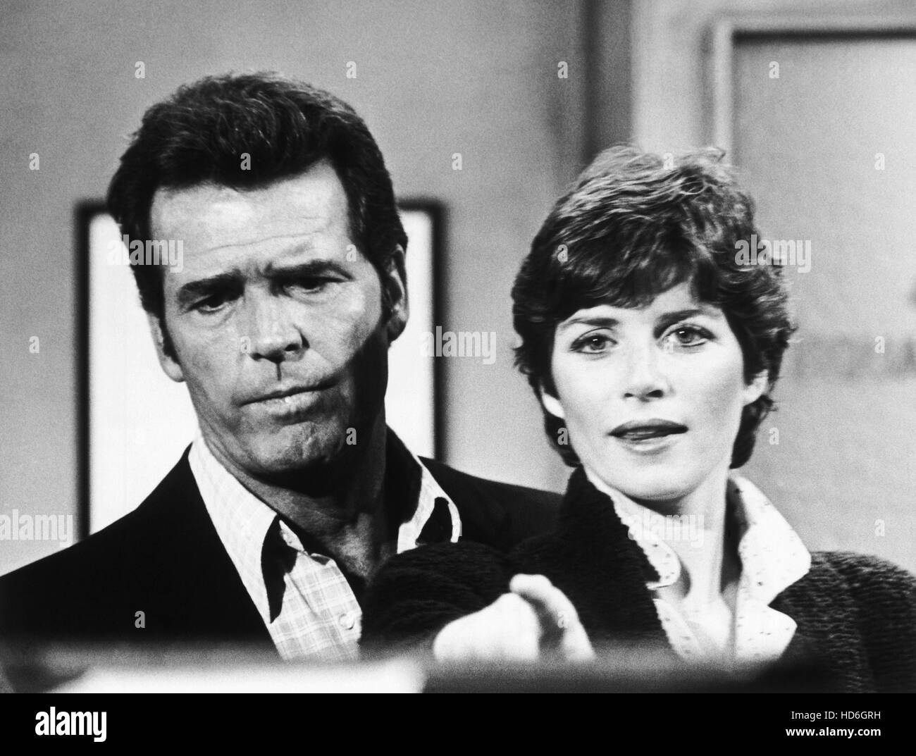THE ROCKFORD FILES, from left: James Garner, Marcia Strassman in 'Only ...