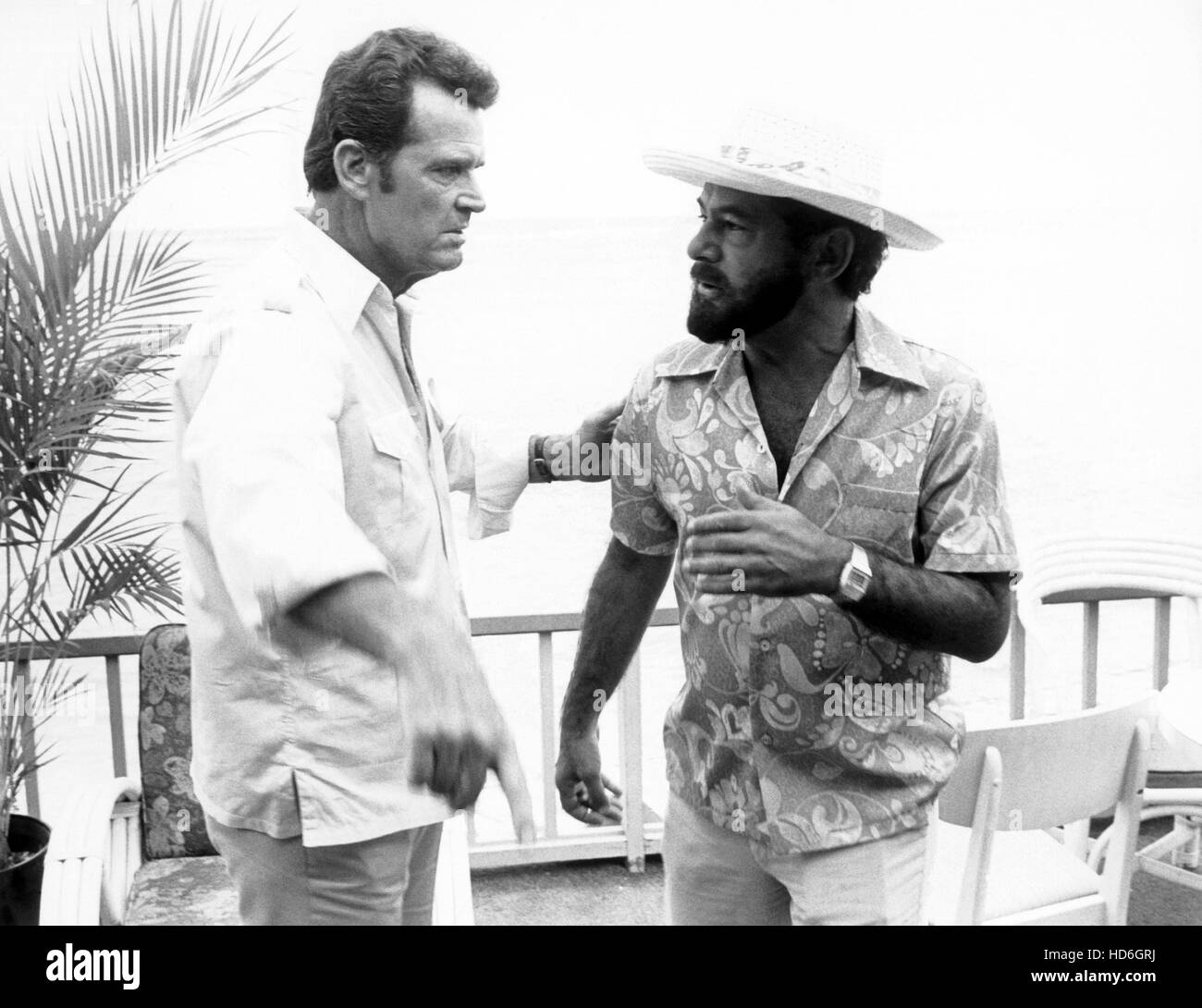 THE ROCKFORD FILES, from left: James Garner, Stuart Margolin in 'The ...