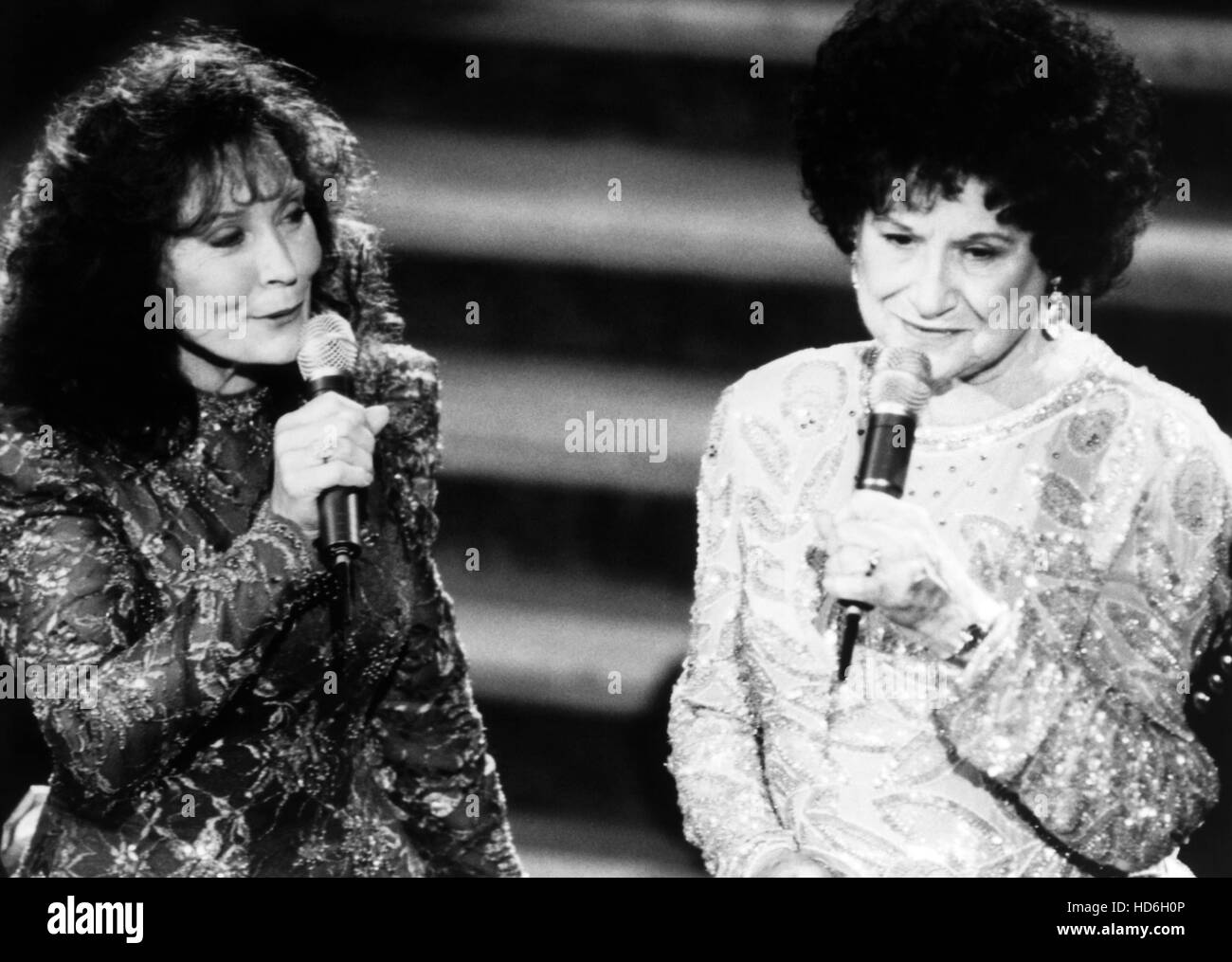 THE ROOTS OF COUNTRY: NASHVILLE CELEBRATES THE RYMAN, Loretta Lynn ...