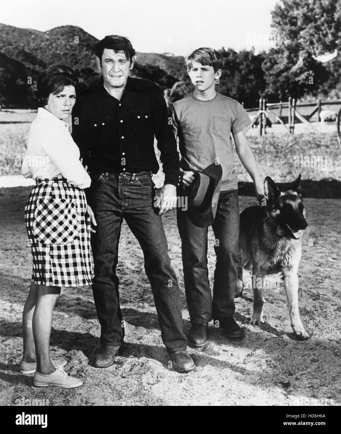 SMOKE, Jacqueline Scott, Earl Holliman, Ron Howard, 1970 Stock Photo ...