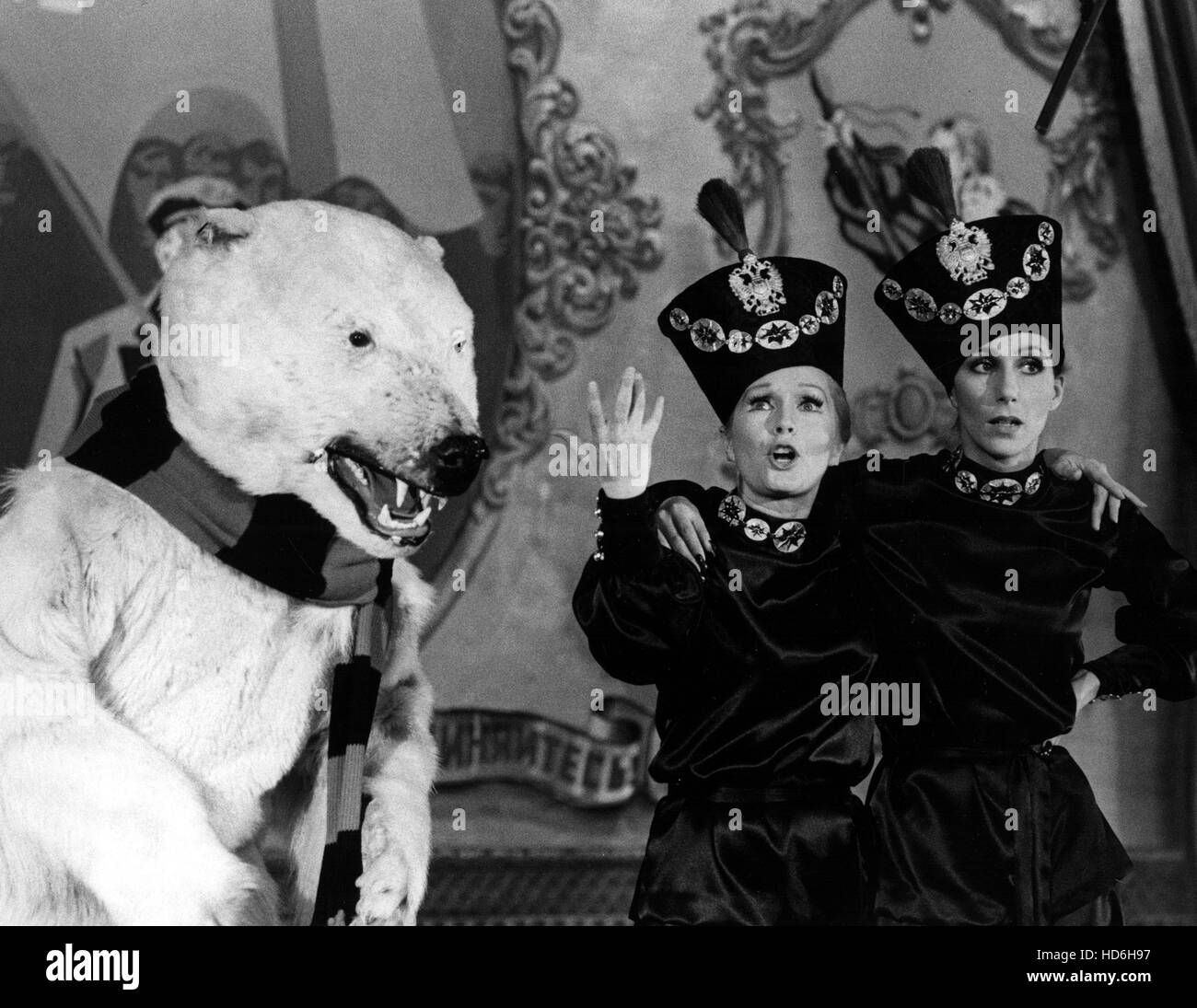 THE SONNY AND CHER SHOW, 1976-77, Debbie Reynolds, Cher Stock Photo - Alamy