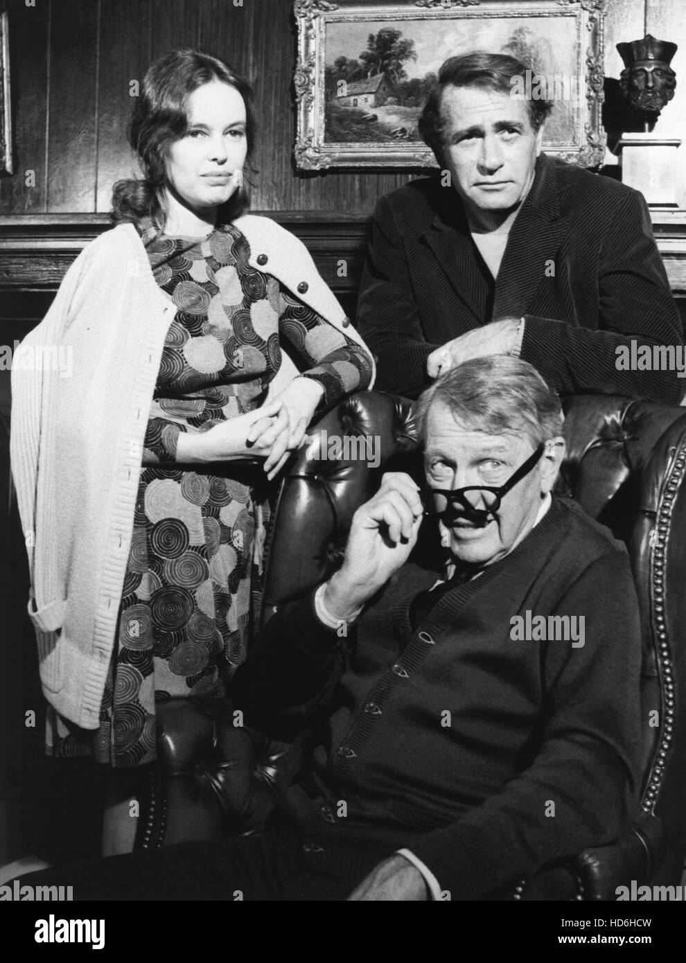 SOMETHING EVIL, sitting: Ralph Bellamy; back from left: Sandy Dennis ...
