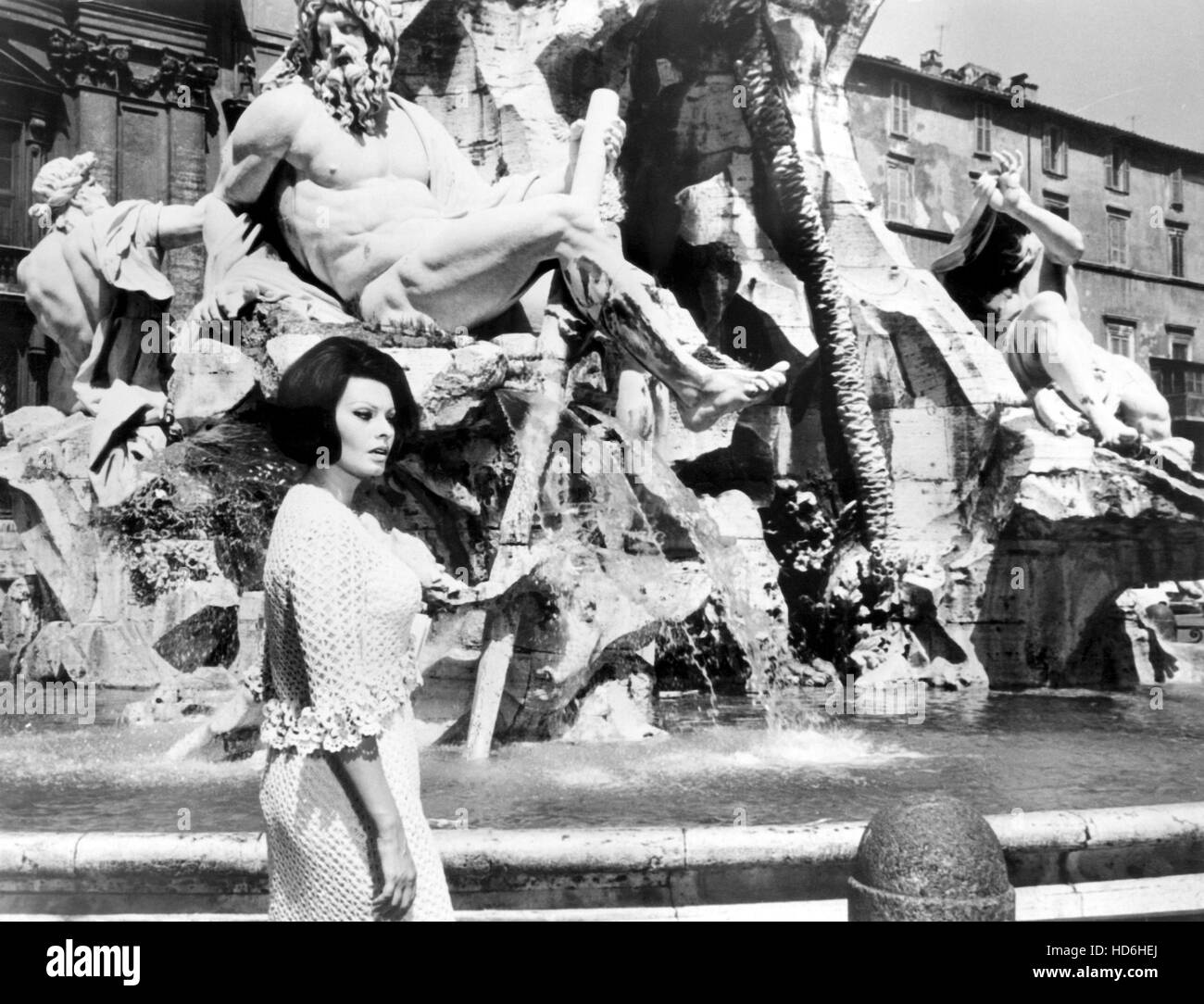 SOPHIA LOREN IN ROME, Sophia Loren, 1964 Stock Photo - Alamy