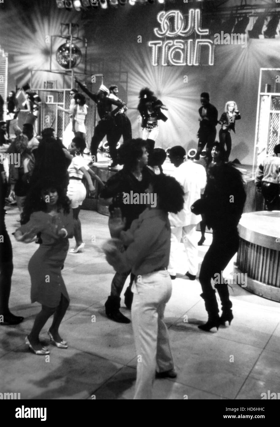 SOUL TRAIN, Season 22, 1992. 1971-. (c) Tribune Entertainment/ Courtesy ...