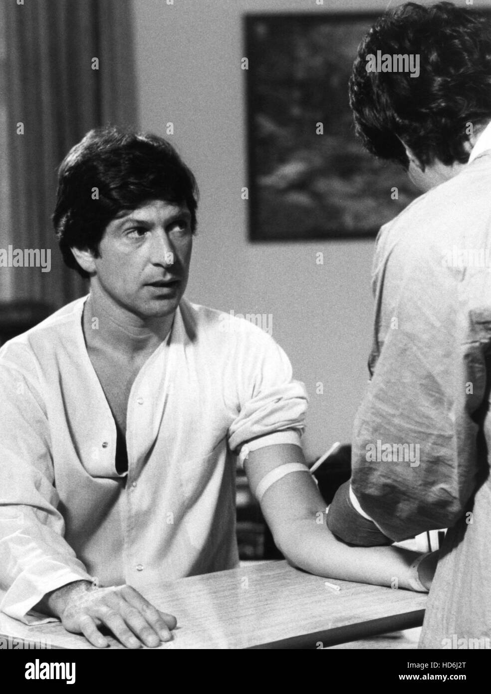 St elsewhere 1982 hi-res stock photography and images - Alamy