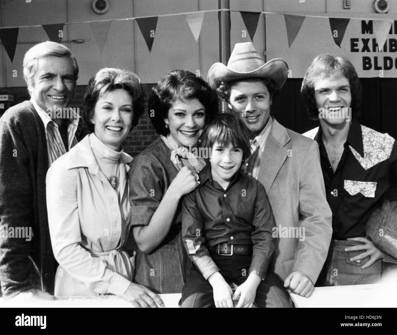 STATE FAIR, from left, Tim O'Connor, Vera Miles, Julie Cobb, Jeff ...