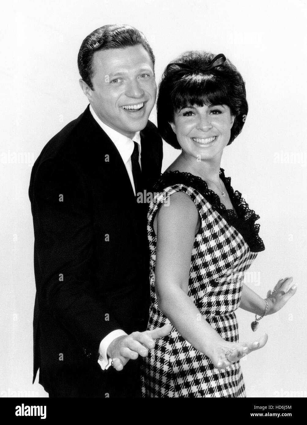 THE STEVE LAWRENCE SHOW, Steve Lawrence, Eydie Gorme, 1965 Stock Photo ...