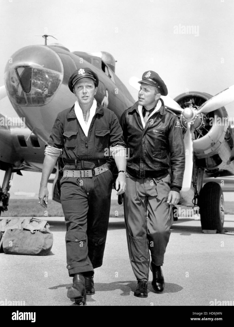 TWELVE O'CLOCK HIGH, Robert Lansing, Lew Gallo, 1964-67 Stock Photo - Alamy