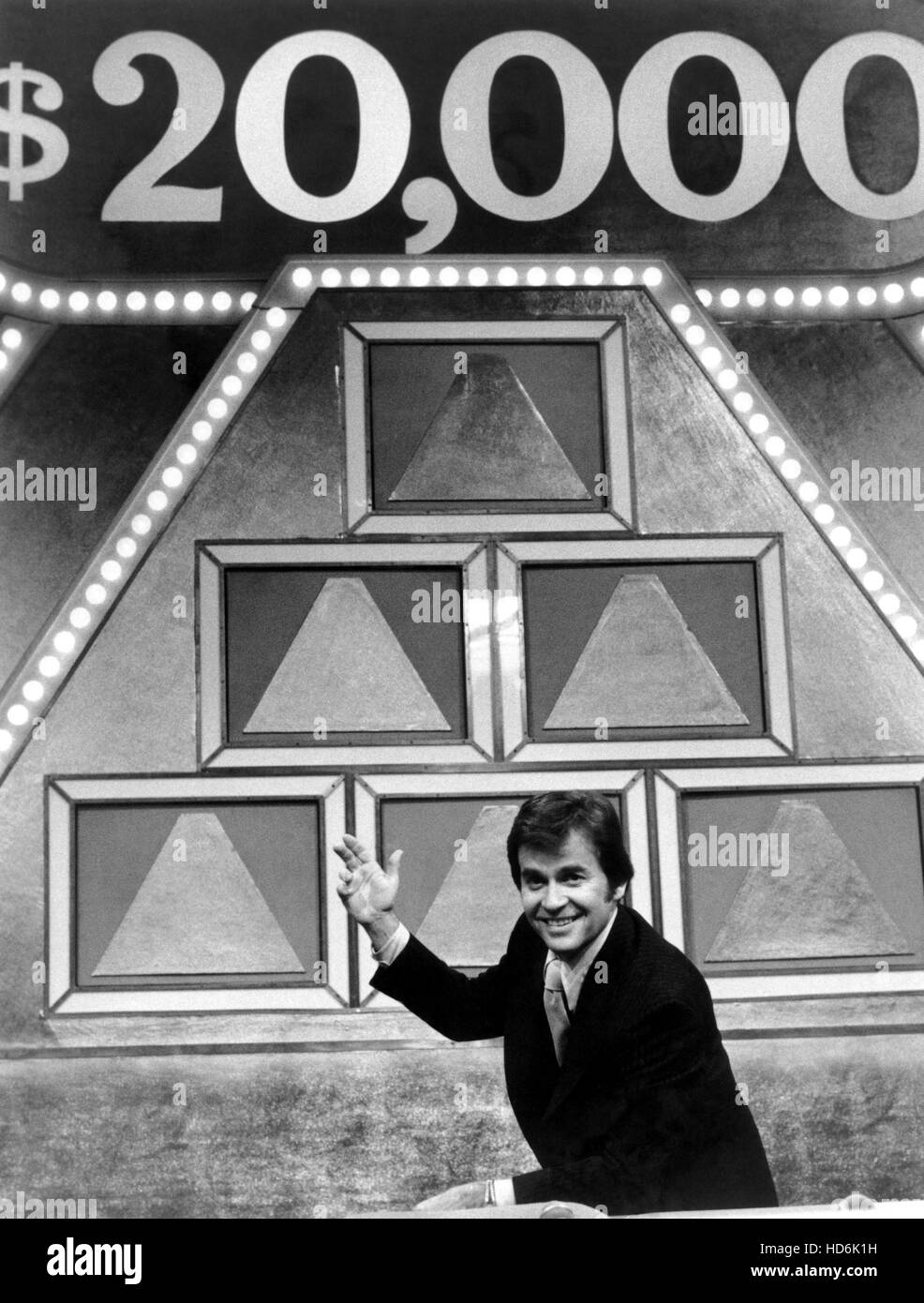 THE $20,000 PYRAMID, Dick Clark (ca. 1976), 1973-92 Stock Photo - Alamy