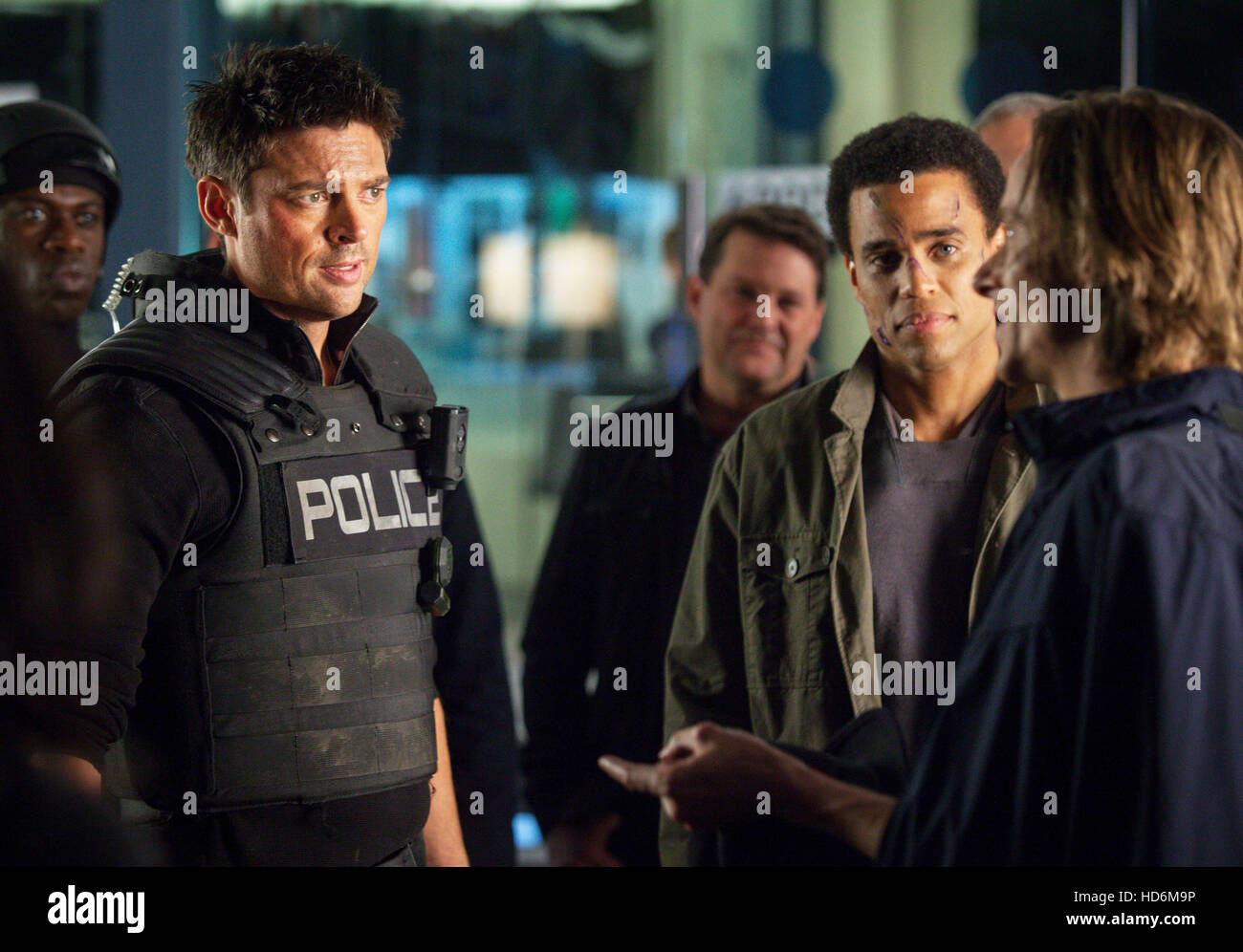 ALMOST HUMAN, l-r: Karl Urban, Michael Ealy, Mackenzie Crook in 'The ...