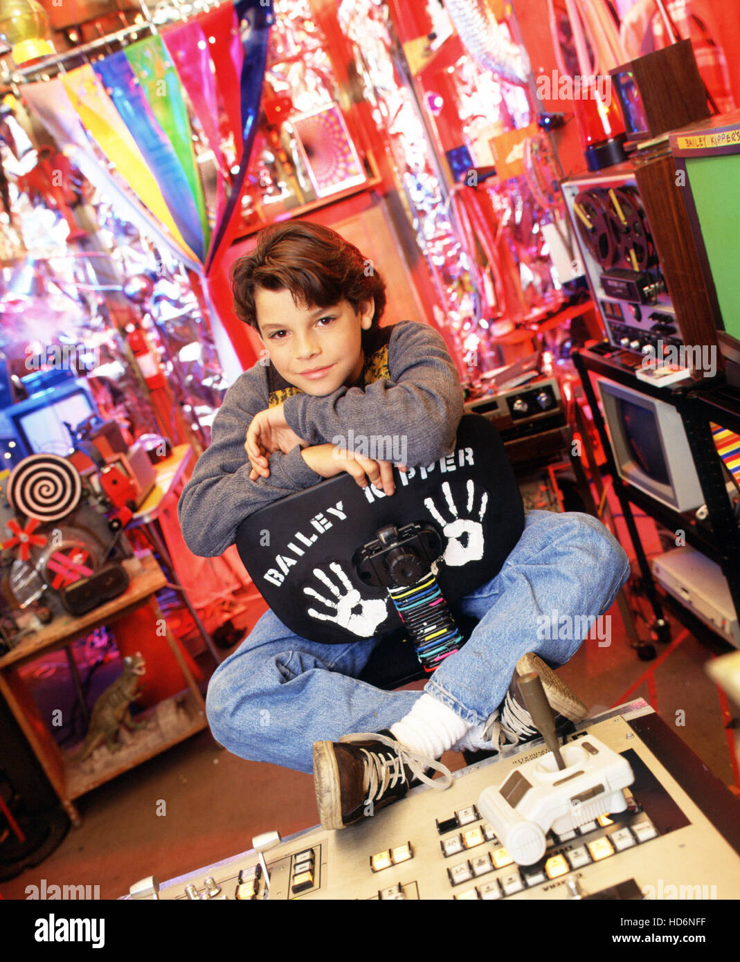 BAILEY KIPPER'S P.O.V., Michael Galeota, 1996. © MTM Entertainment ...