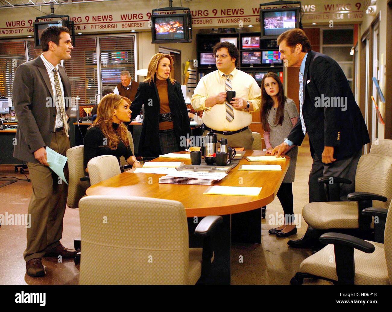 BACK TO YOU, Ty Burrell, Ayda Field, Patricia Heaton, Josh Gad, Laura ...