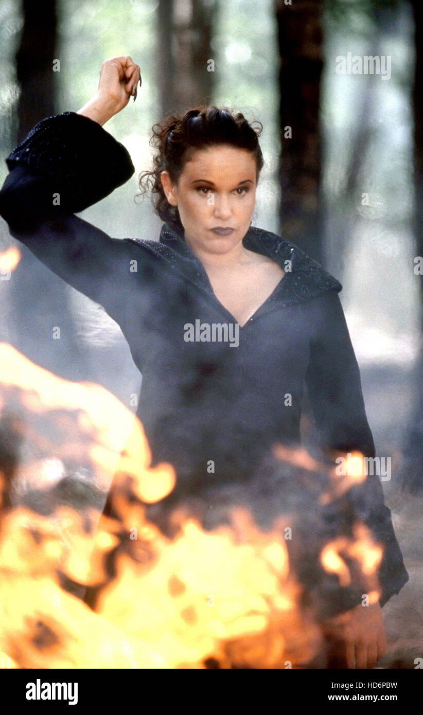 BEASTMASTER, Leah Purcell, 'The Prize', (episode #305), 1999-2002 Stock ...