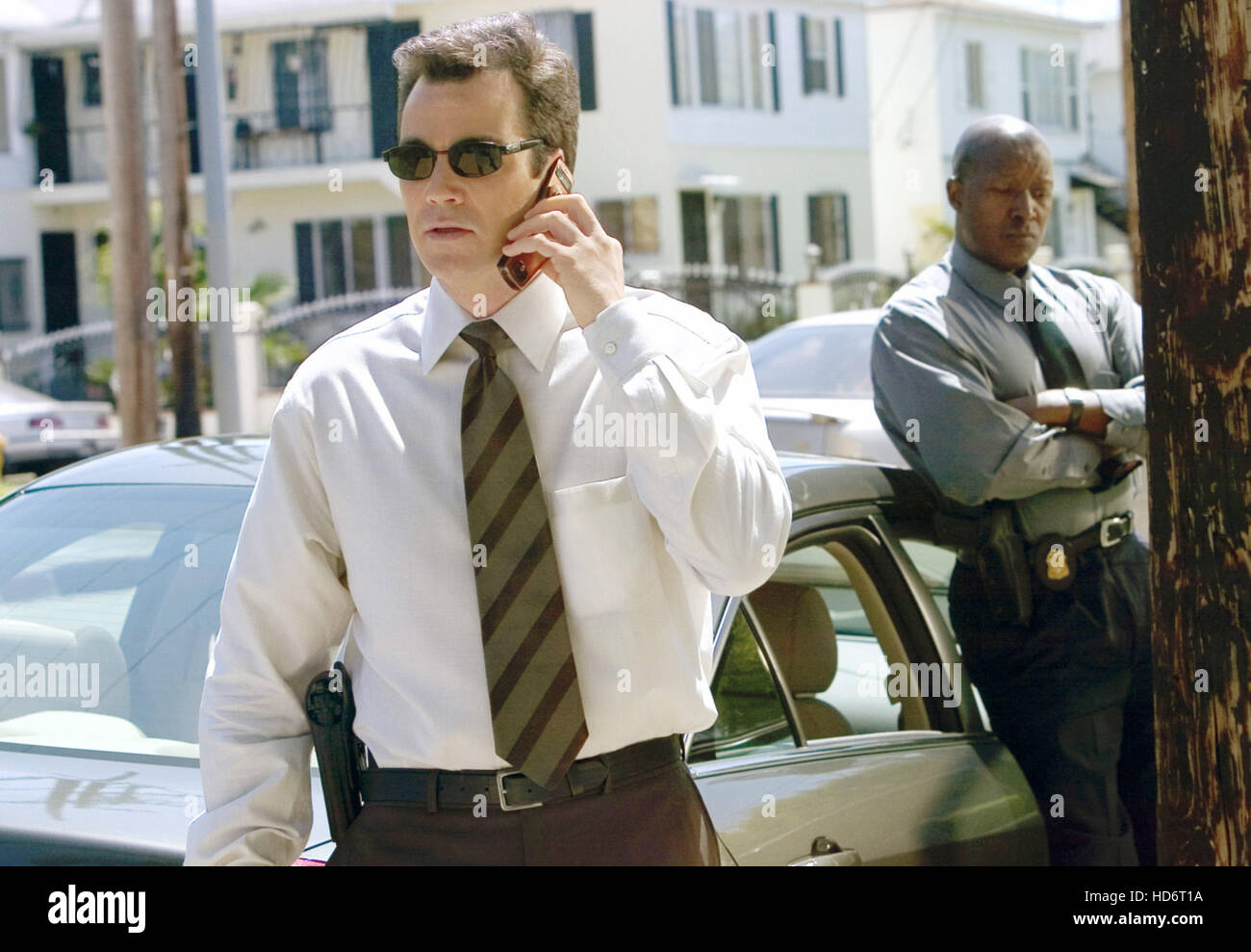 THE CLOSER, Jon Tenney (left), 'Pilot', (Season 1, ep. 101), 2005 ...