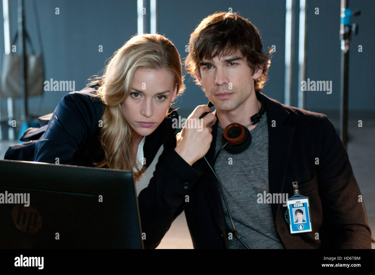 COVERT AFFAIRS, (from left): Piper Perabo, Christopher Gorham, 'On Air ...