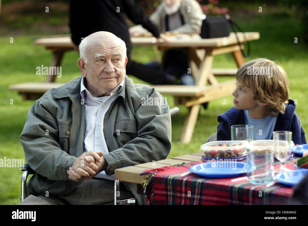 THE DEAD ZONE, Ed Asner, Spencer Achtymichuk, 'Coming Home', (Season 4 ...