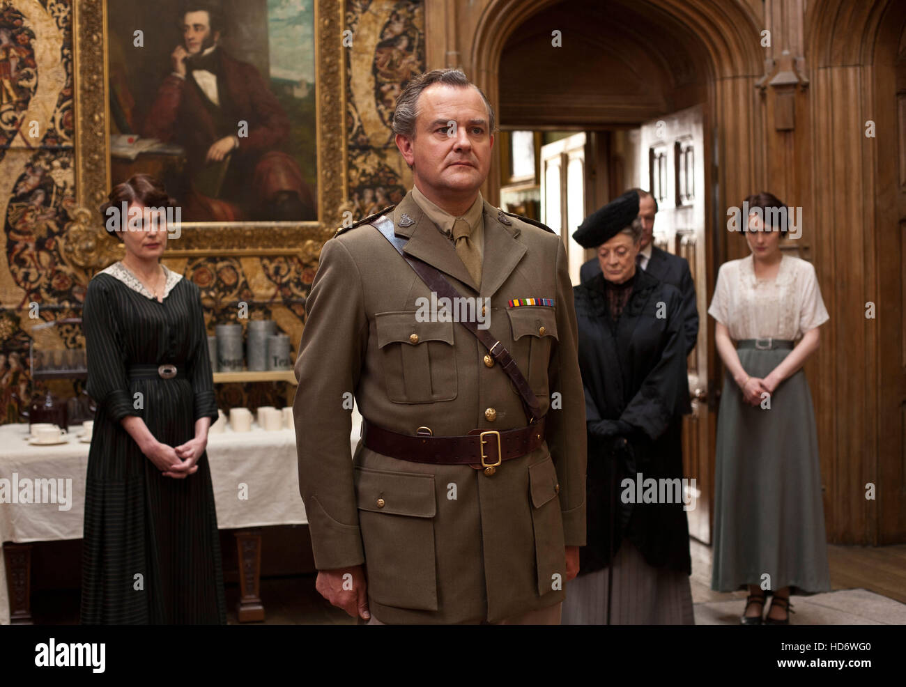DOWNTON ABBEY, (from left): Elizabeth McGovern, Hugh Bonneville, Maggie ...