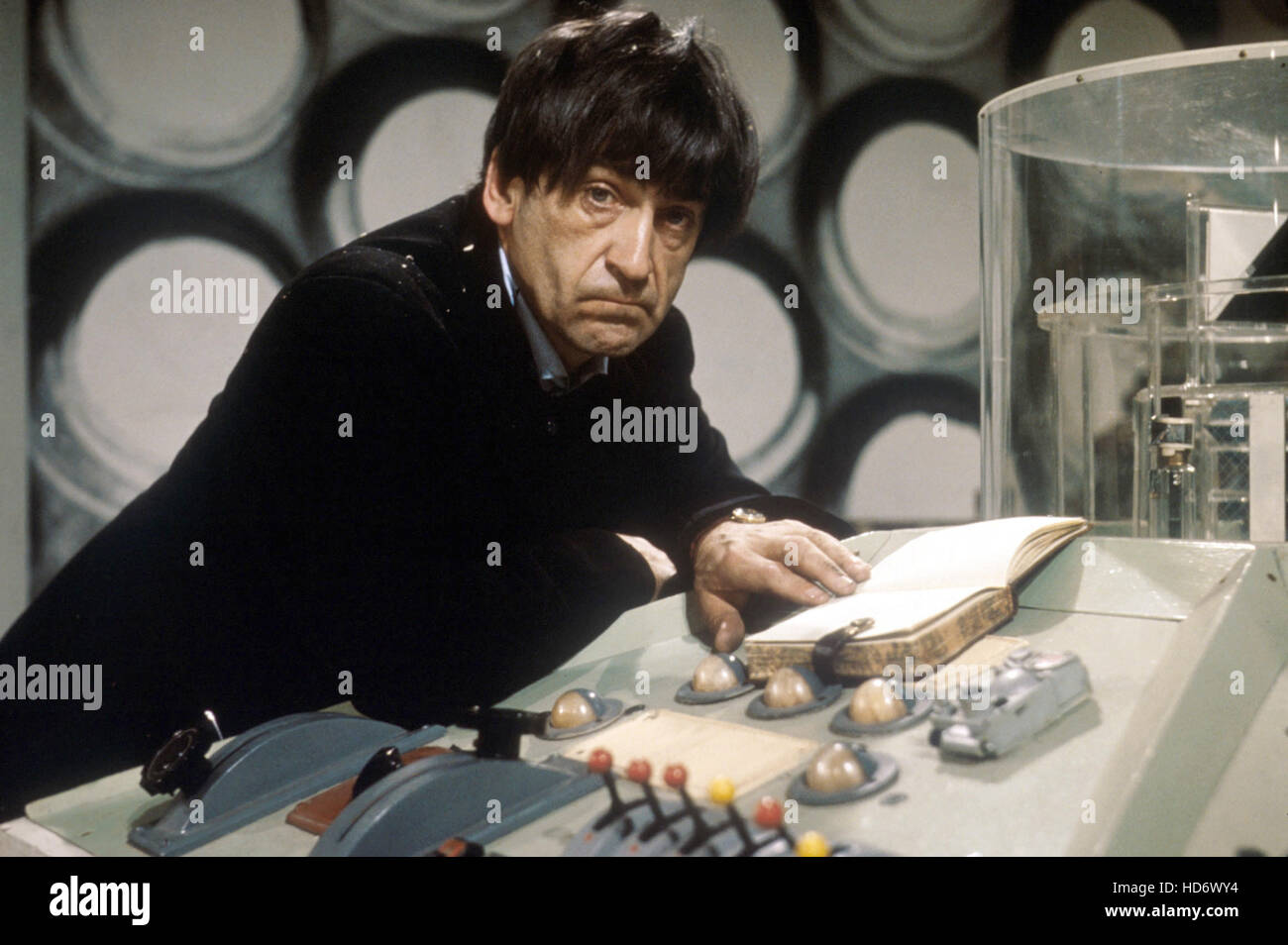 DOCTOR WHO, Patrick Troughton, 1963-89. photo: ©BBC / courtesy: Everett ...