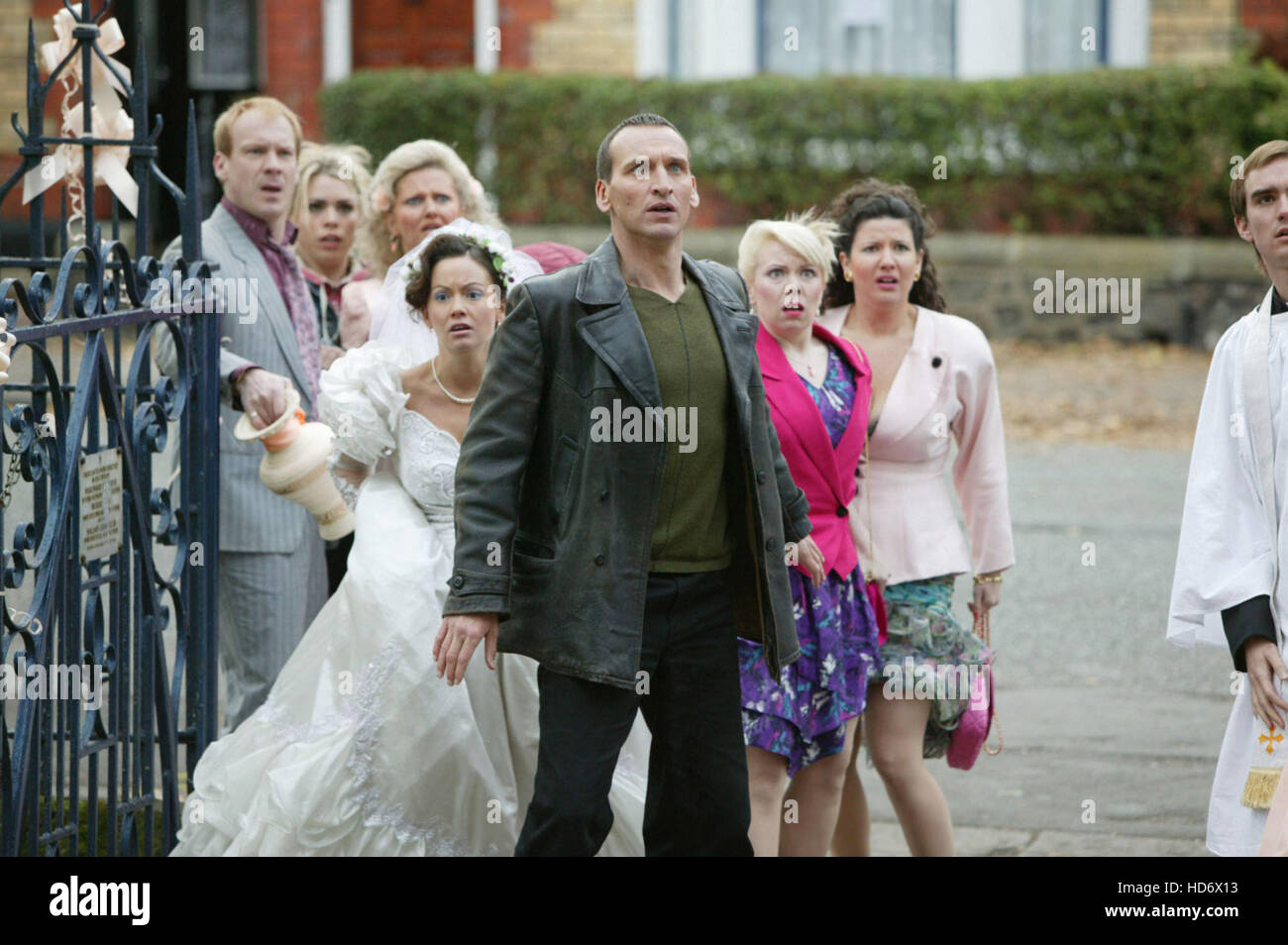 DOCTOR WHO, Christopher Eccleston (center), 'Father's Day', (Season 1 ...