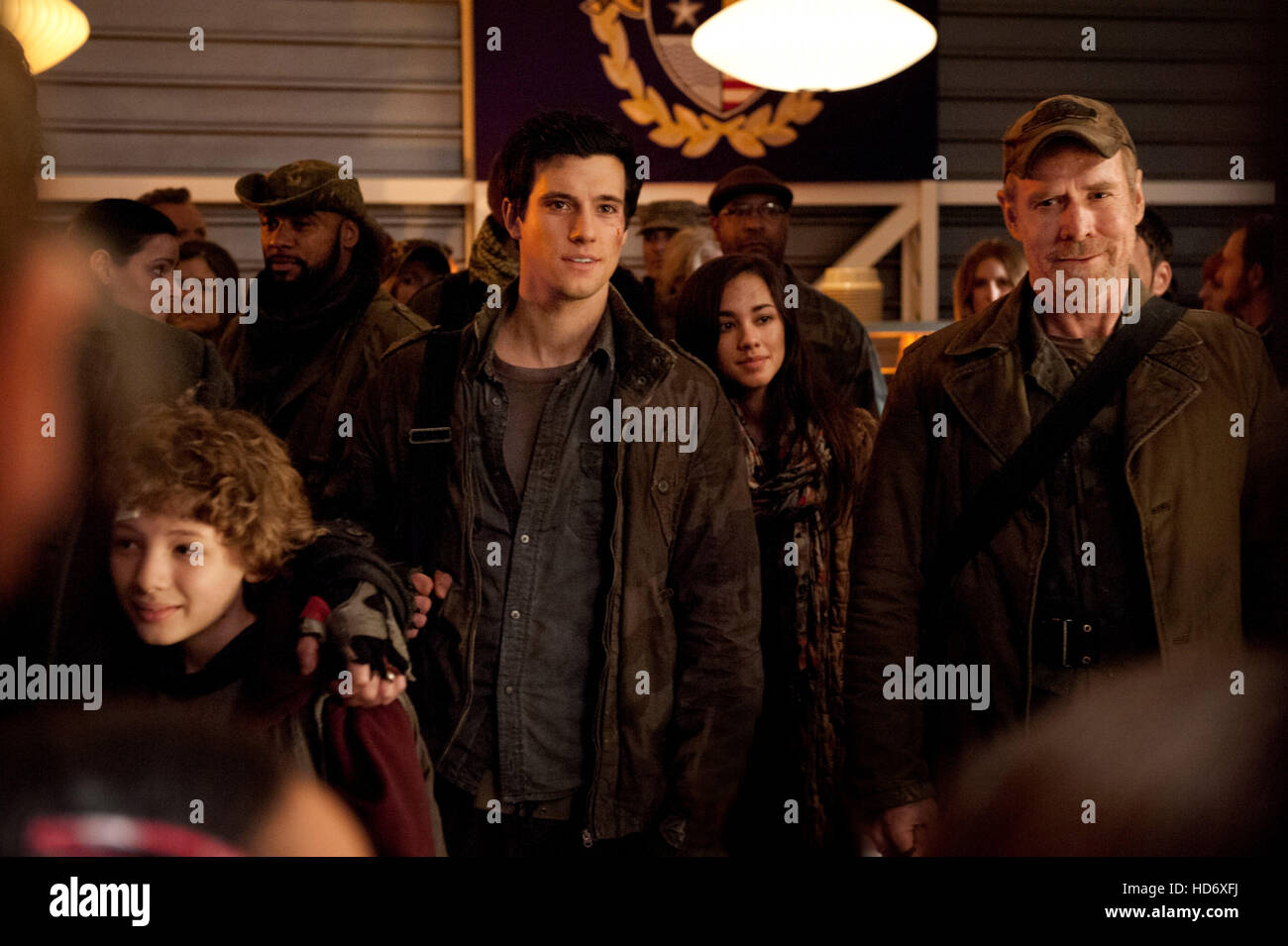 FALLING SKIES, l-r: Maxim Knight, Drew Roy, Seychelle Gabriel, Will ...