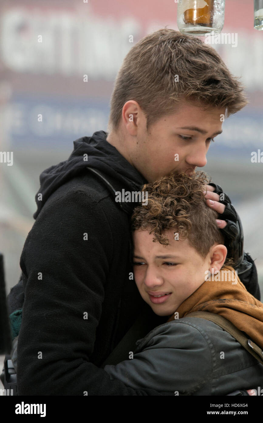 FALLING SKIES, l-r: Connor Jessup, Maxim Knight in 'Search and Recover ...