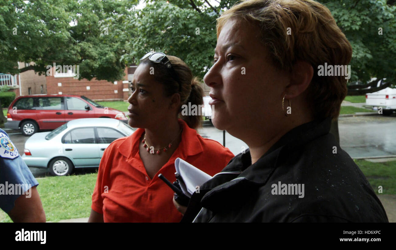 THE FIRST 48: MISSING PERSONS, (from left): detective Lorna Conley ...