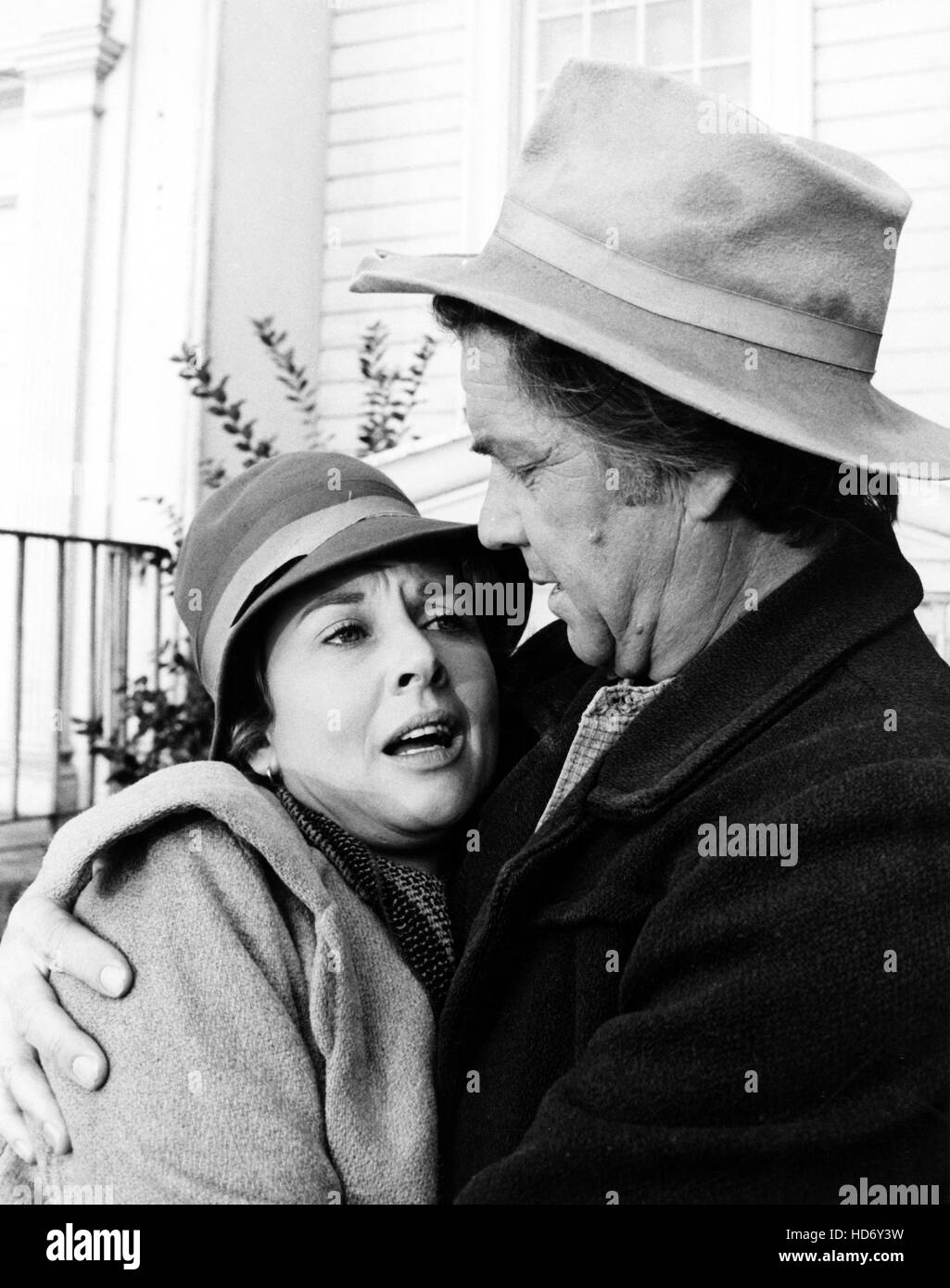 THE WALTONS, Michael Learned, Ralph Waite, in 'The Easter Story,' 4/15 ...