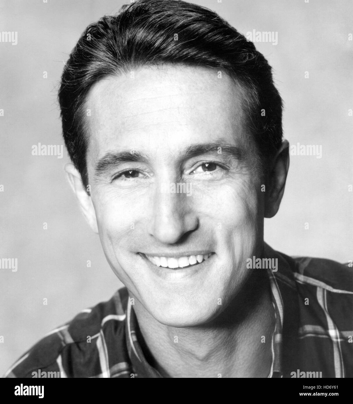 WAR OF THE WORLDS, Richard Chaves, (1988), 1988-90. © Paramount ...