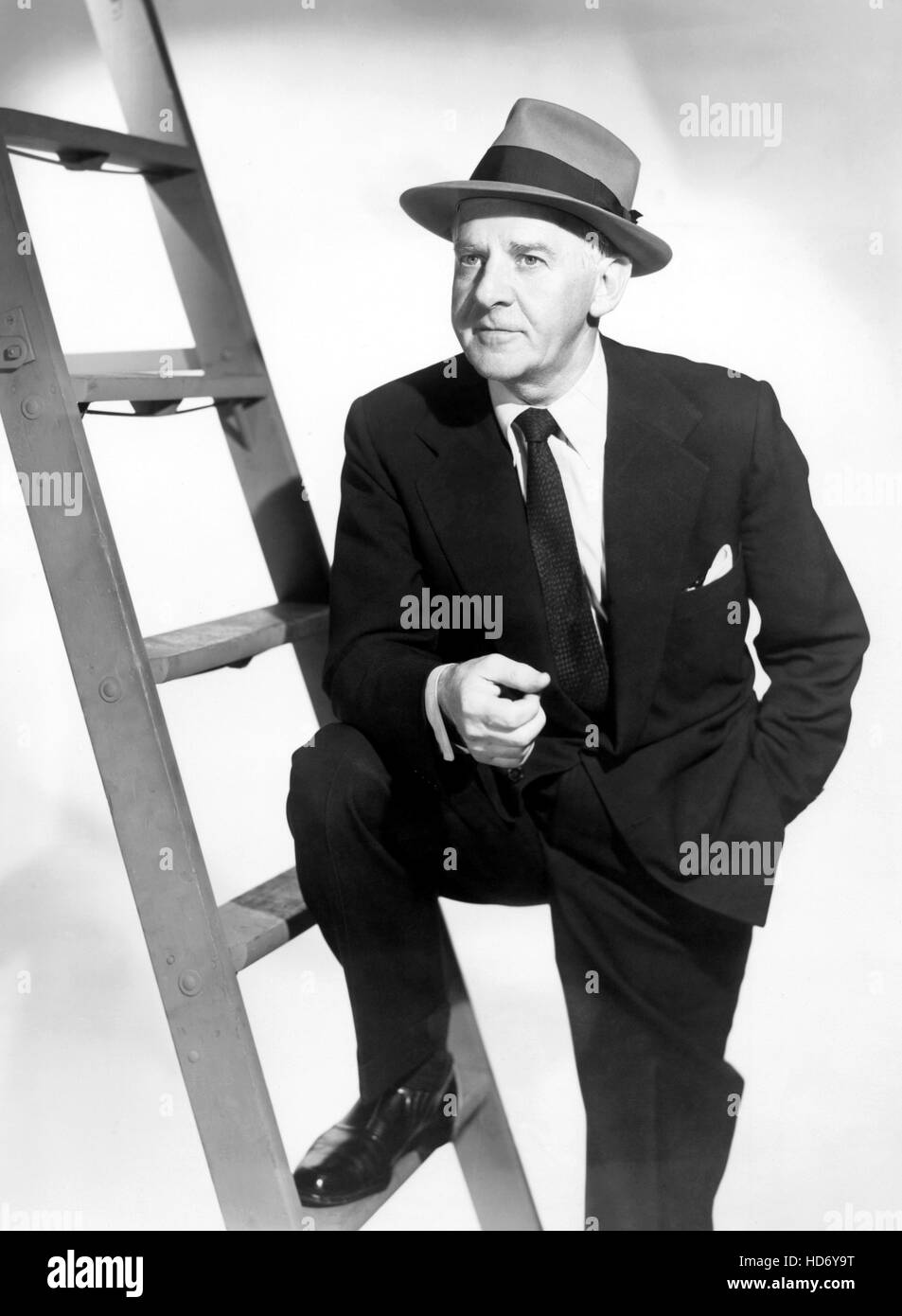THE WALTER WINCHELL SHOW, Walter Winchell, 1956 Stock Photo - Alamy