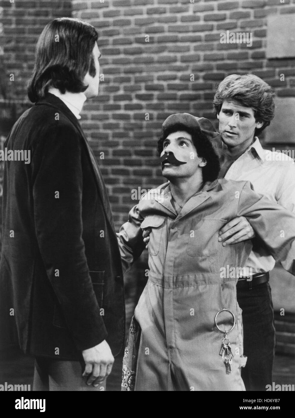 WELCOME BACK, KOTTER, from left: Richard Moll, Robert Hegyes, Steve ...