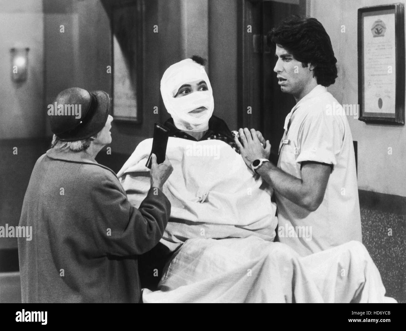 WELCOME BACK, KOTTER, from left: Connie Sawyer, Robert Hegyes, John ...