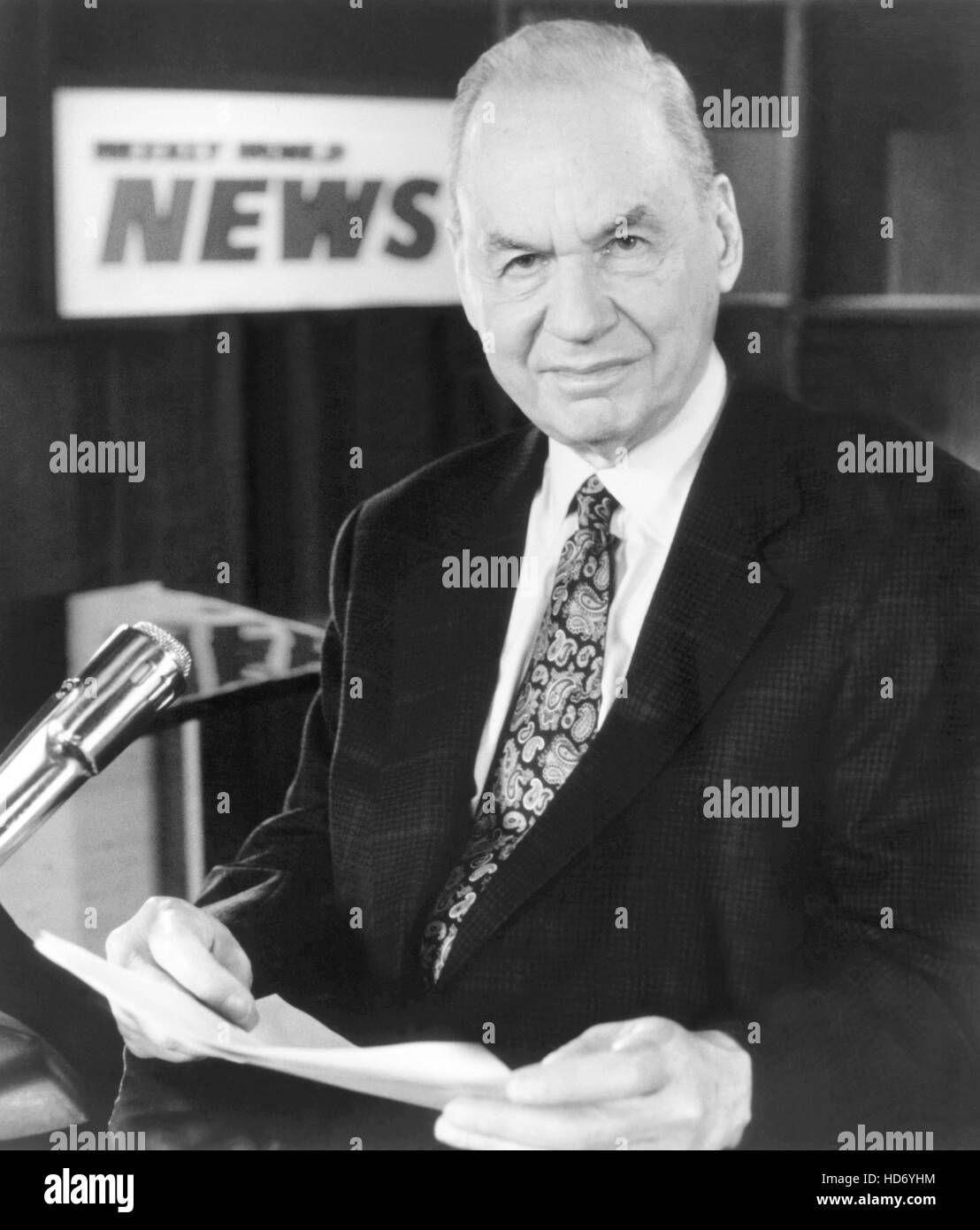 WEEKLY WORLD NEWS, Edwin Newman, 1996 Stock Photo - Alamy