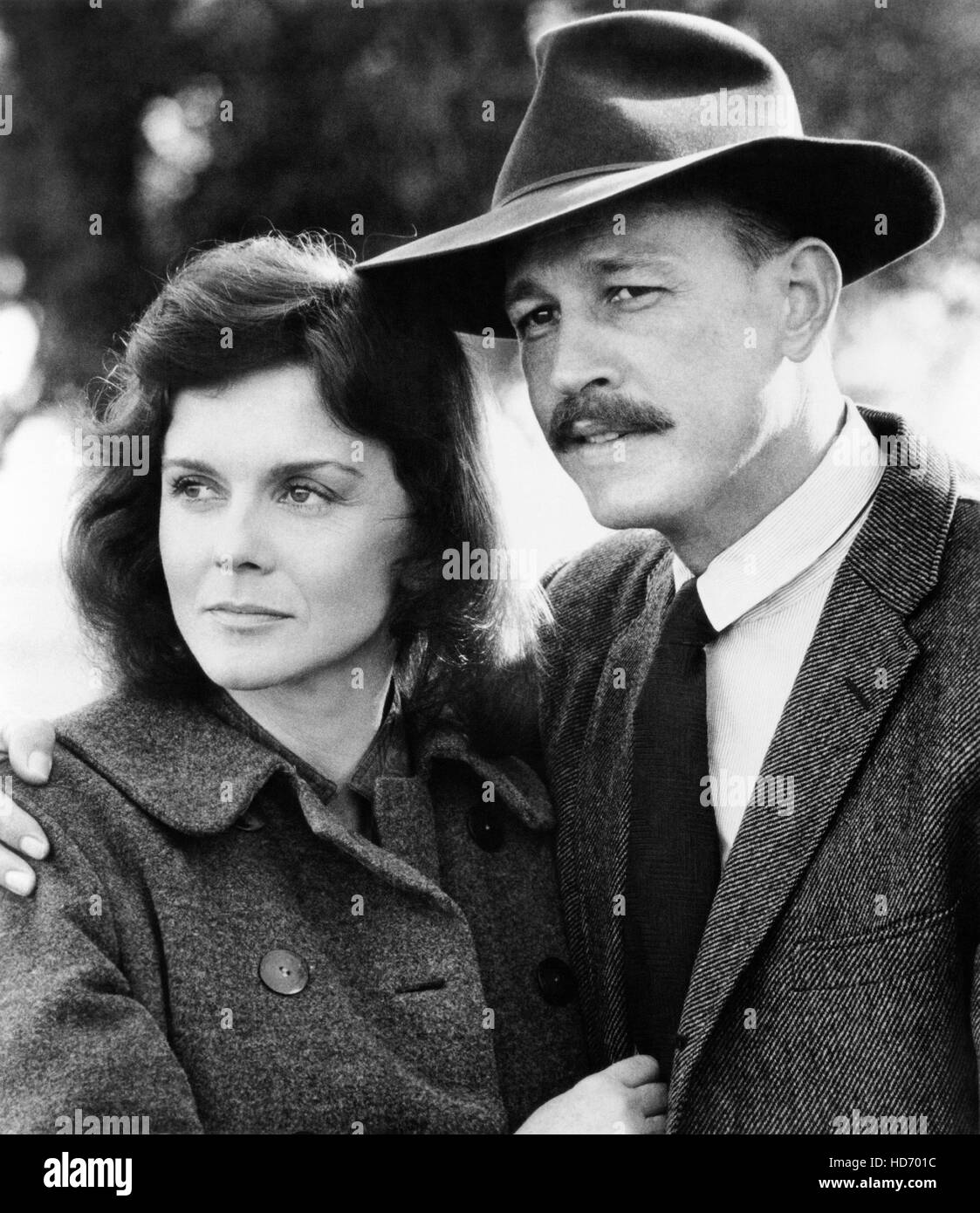 WHO WILL LOVE MY CHILDREN?, from left, Ann-Margret, Fredric Forrest ...