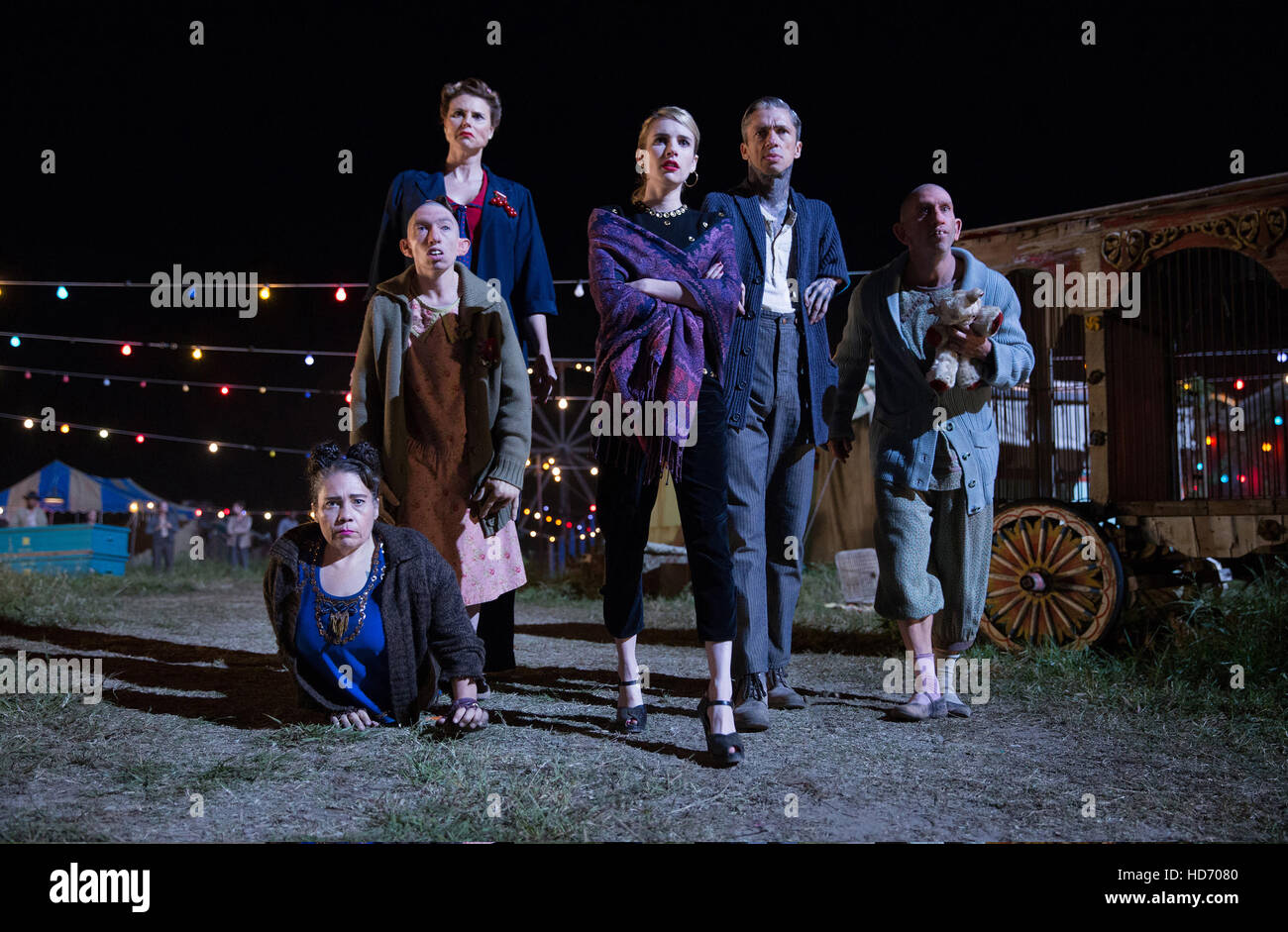 AMERICAN HORROR STORY: FREAK SHOW, l-r: Rose Siggins, Naomi Grossman, Erika Ervin, Emma Roberts ...