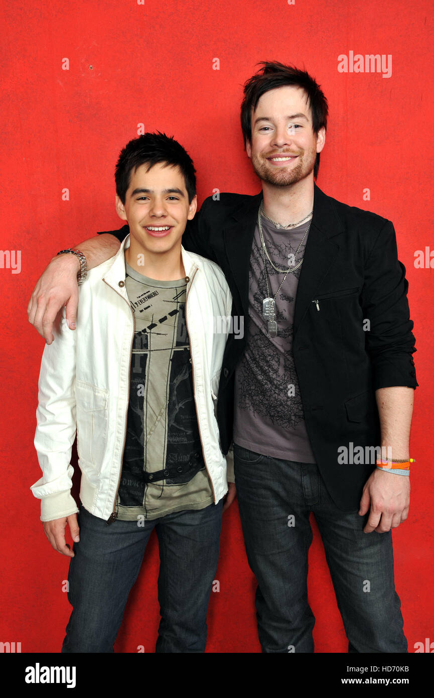 AMERICAN IDOL 7, David Archuleta, David Cook, 'The Final 2', (Season 7 ...