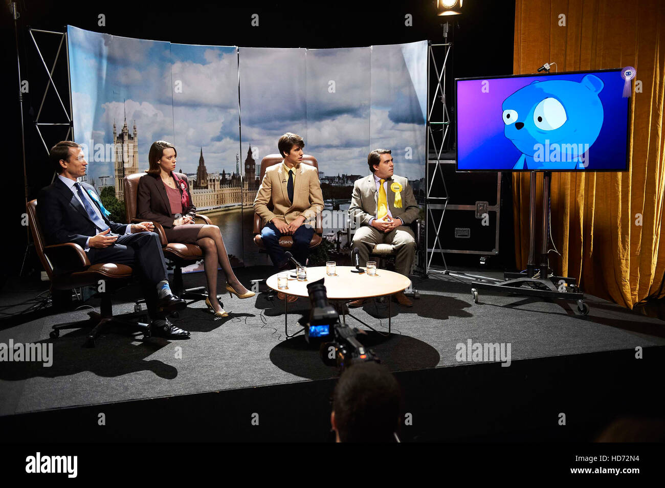 BLACK MIRROR, (from left): Tobias Menzies, Chloe Pirrie, Jack Monaghan ...