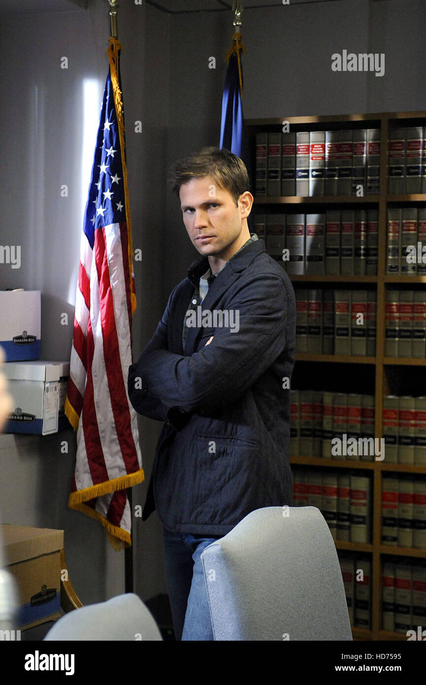 DAMAGES, Matthew Davis, (Season 3), 2007-,. Photo: Jeffrey Neira / © FX ...