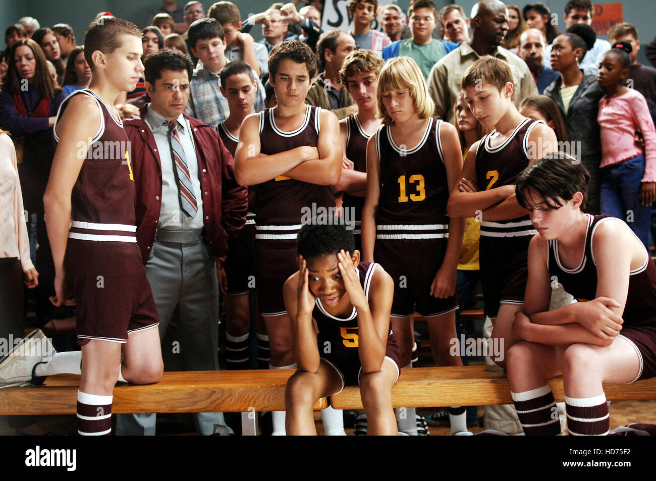 EVERYBODY HATES CHRIS, Tyler James Williams (center), 'Everybody Hates ...