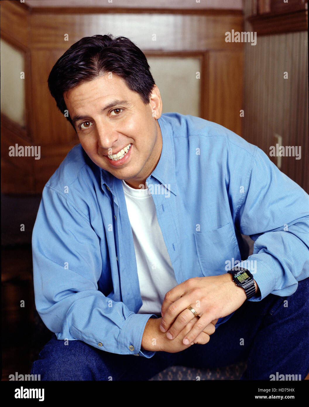 EVERYBODY LOVES RAYMOND, Ray Romano, 1996-2005, © CBS / Courtesy ...